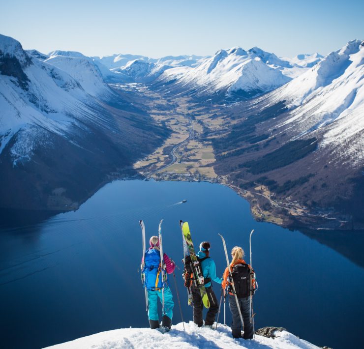 Why Travelers Should Ski in Norway This Winter