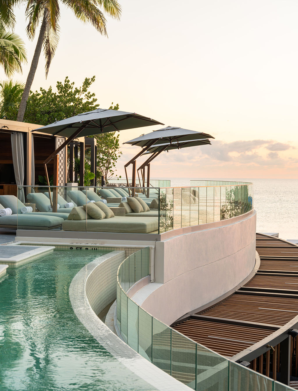 The Verandah Social Club | Adults-Only Retreat at The Diplomat Beach Resort