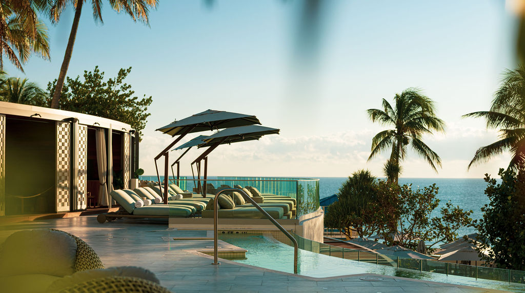 The Verandah Social Club | Adults-Only Retreat at The Diplomat Beach Resort