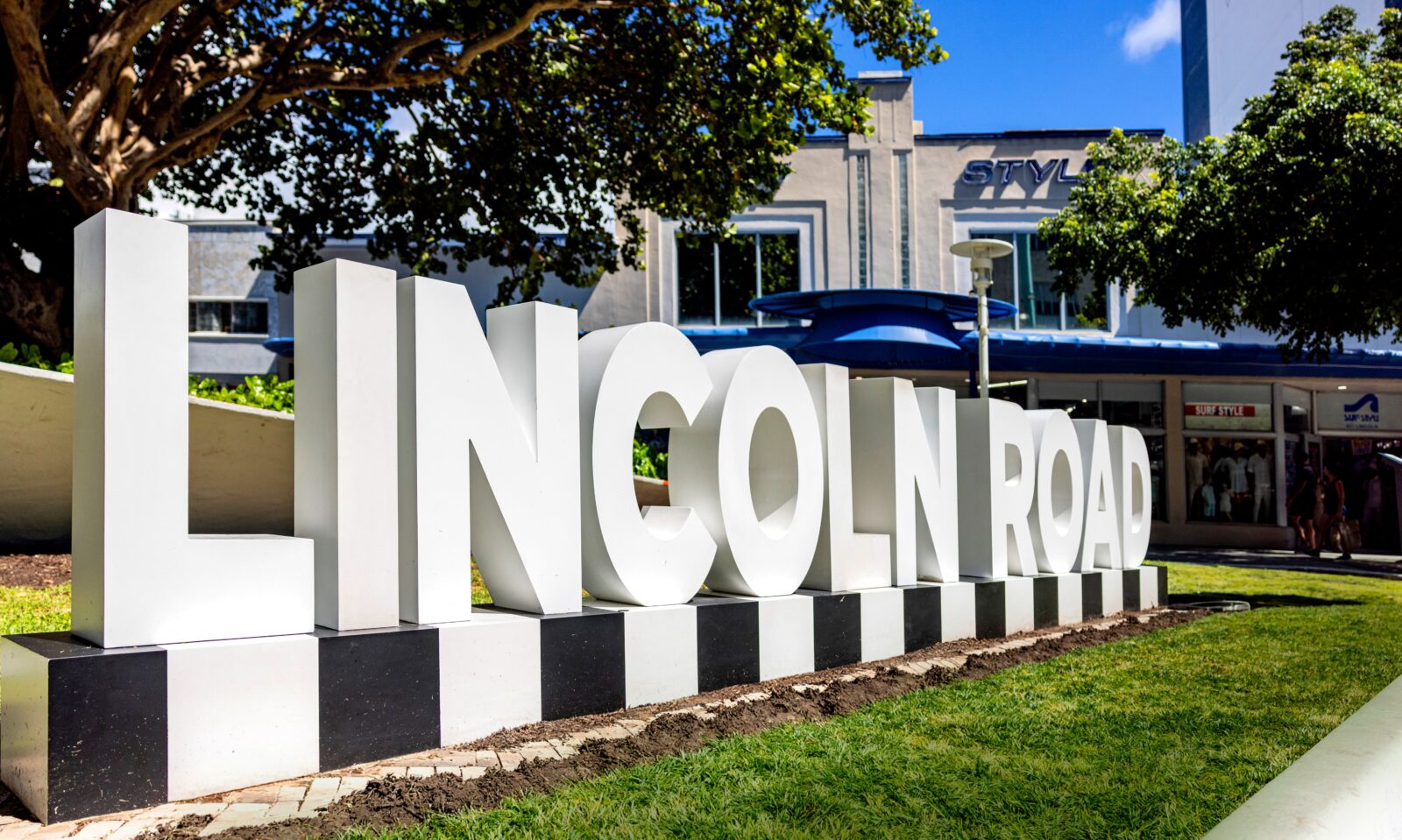 Lincoln Road Kicks Off Immersive Soccer Events in Miami Beach for ...